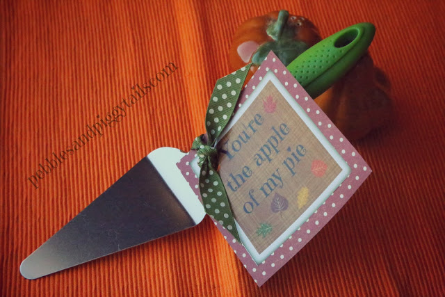 Thanksgiving and Christmas Pie Server Gift Idea + Printables | Making ...