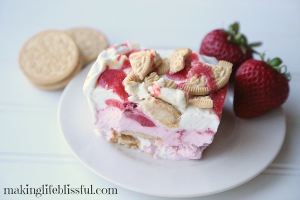 Frozen Strawberry Oreo Dessert | Making Life Blissful