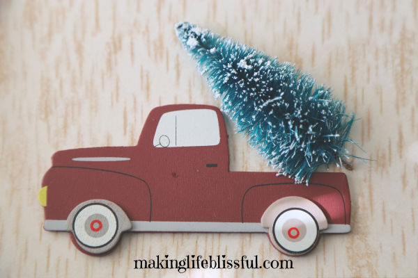 Easy Vintage Christmas Truck Sign | Making Life Blissful