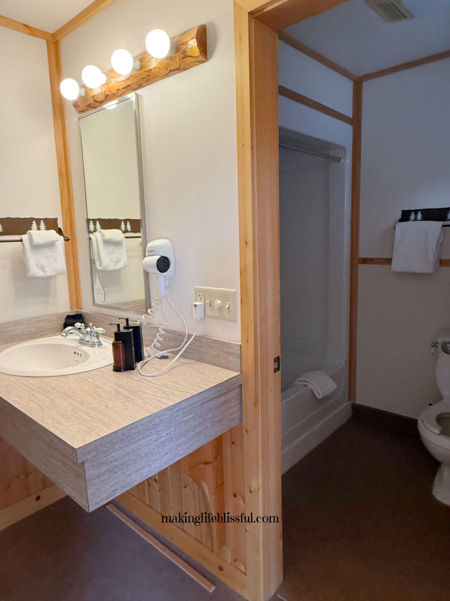 inside-yellowstone-cabins | Making Life Blissful